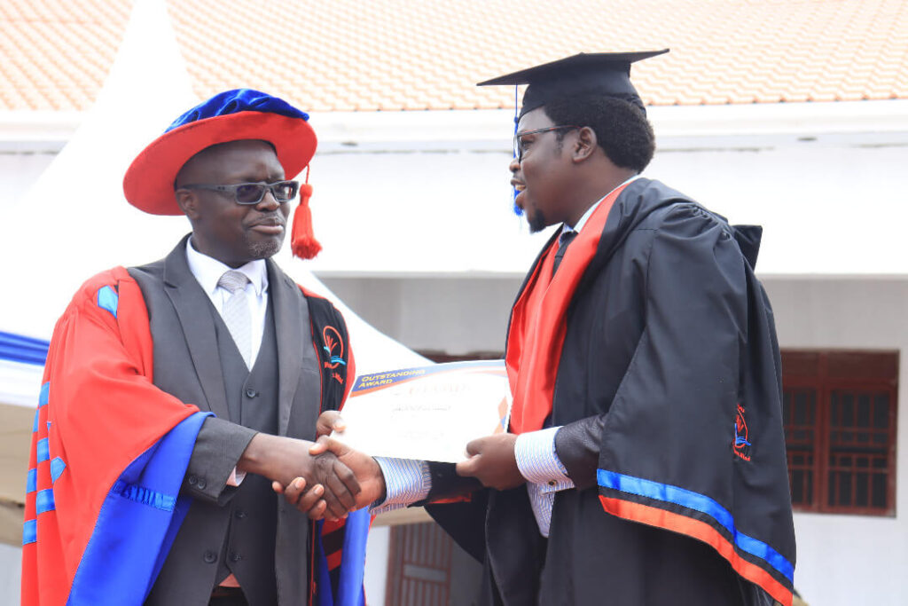 UTAMU Holds 7th Graduation Ceremony - UTAMU